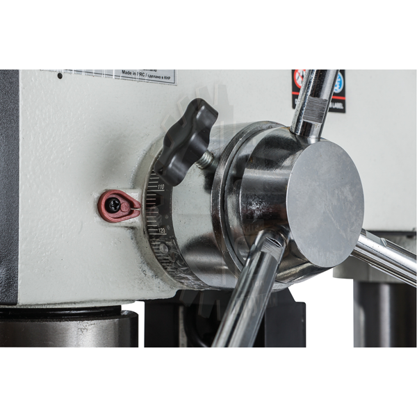 Напольный вертикально-сверлильный станок серия JET JDP-20FT